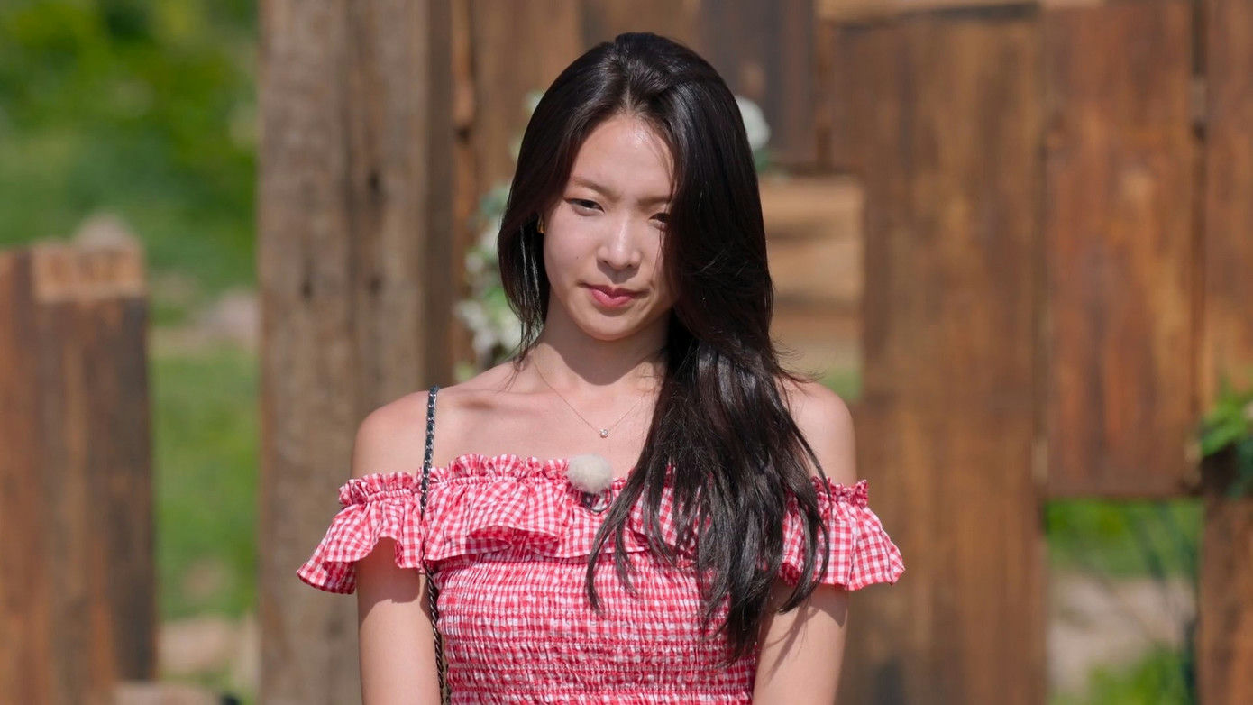 Hong Jin-kyung Publicly Apologizes to Choi Mina Sue After Single’s ...